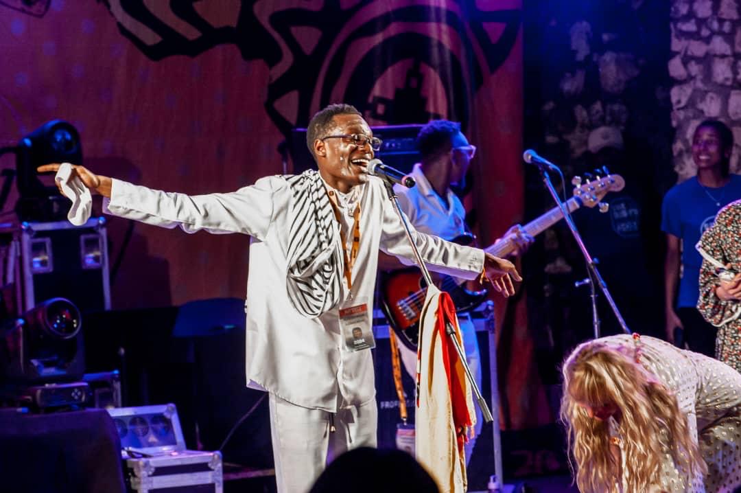 Ugandan Artiste Brian Aliddeki stuns at Zanzibar's Sauti Za Busara ...
